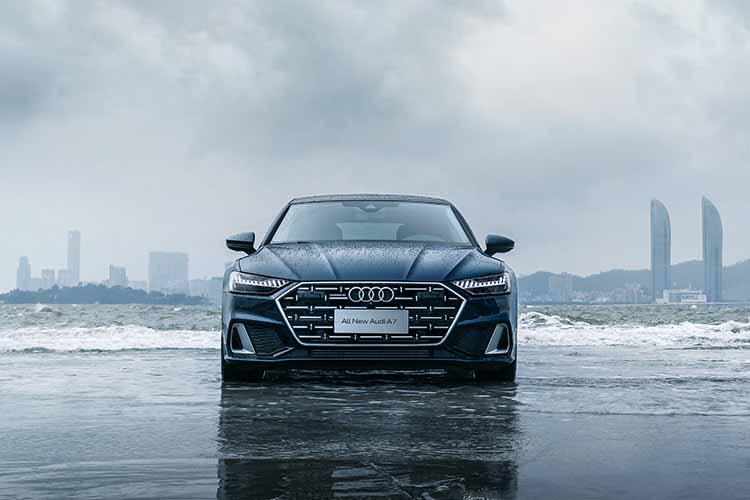 نقد و بررسی آئودی A7 2022